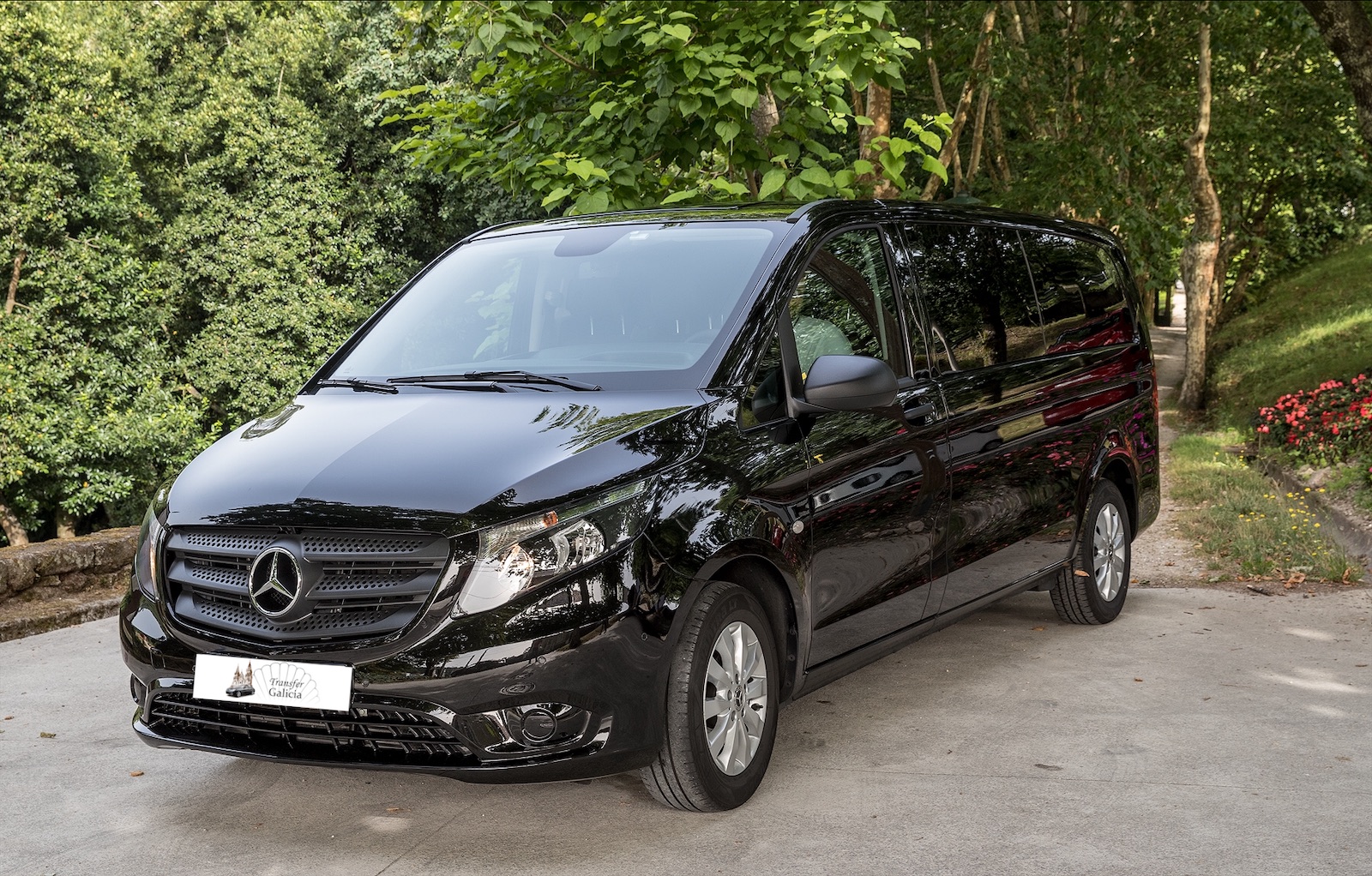 Taxi de 6, 7 y 8 Plazas en Santiago de Compostela - Transfer Galicia